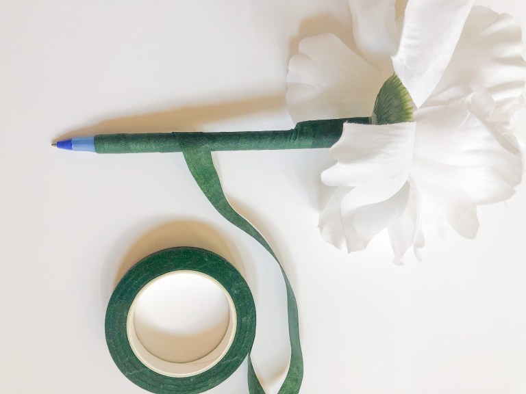 Simple and Easy Flower Pens – Love, mads