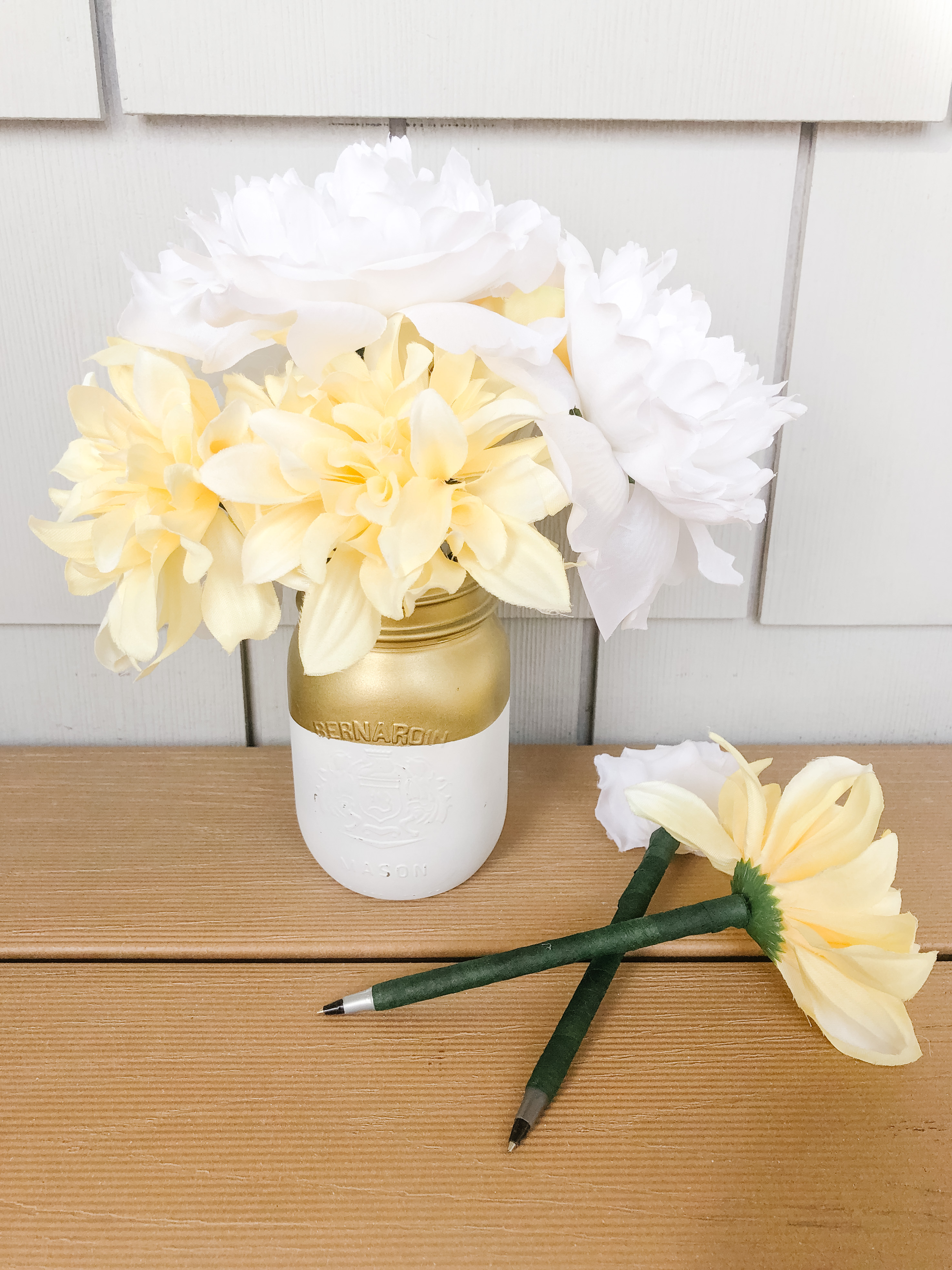 Simple and Easy Flower Pens – Love, mads